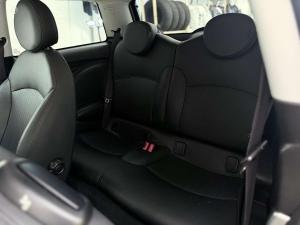 Balts MINI cooper-s 2010 Viļņa, ar dzinēja tilpumu 1.60 L un nobraukumu 68 tūkst. km par 6999 €, foto 12 vietnē AUTOMOTO.COM.LV