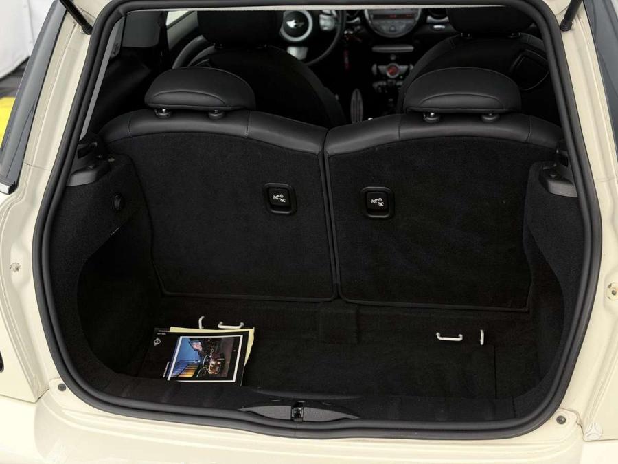 Balts MINI cooper-s 2010 Viļņa, ar dzinēja tilpumu 1.60 L un nobraukumu 68 tūkst. km par 6999 €, foto 13 vietnē AUTOMOTO.COM.LV