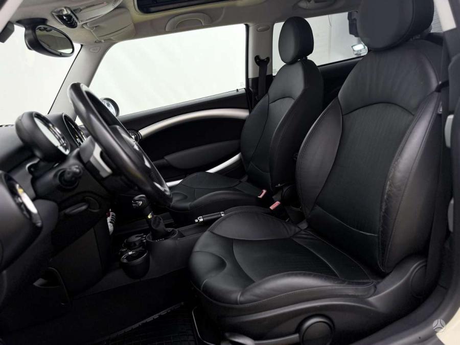 Balts MINI cooper-s 2010 Viļņa, ar dzinēja tilpumu 1.60 L un nobraukumu 68 tūkst. km par 6999 €, foto 11 vietnē AUTOMOTO.COM.LV