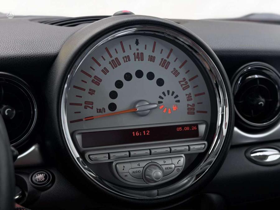 Balts MINI cooper-s 2010 Viļņa, ar dzinēja tilpumu 1.60 L un nobraukumu 68 tūkst. km par 6999 €, foto 24 vietnē AUTOMOTO.COM.LV