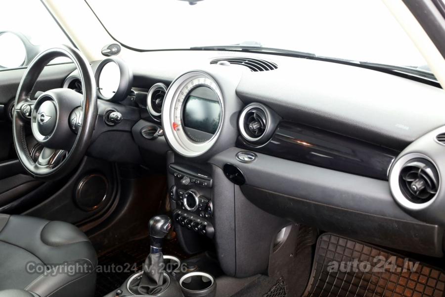 White MINI cooper-s 2011 in Tallinn, with an engine capacity of 1.60 L and mileage of 208 thousand km for 3499 €, photo 6 on AUTOMOTO.COM.LV