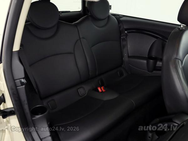 Белый Мини Купер С 2011 в Таллин, объемом двигателя 1.60 л и пробегом 208 тыс. км за 3499 €, фото 7 на AUTOMOTO.COM.LV