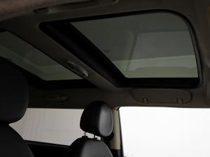 White MINI cooper-s 2011 in Tallinn, with an engine capacity of 1.60 L and mileage of 208 thousand km for 3499 €, photo 9 on AUTOMOTO.COM.LV