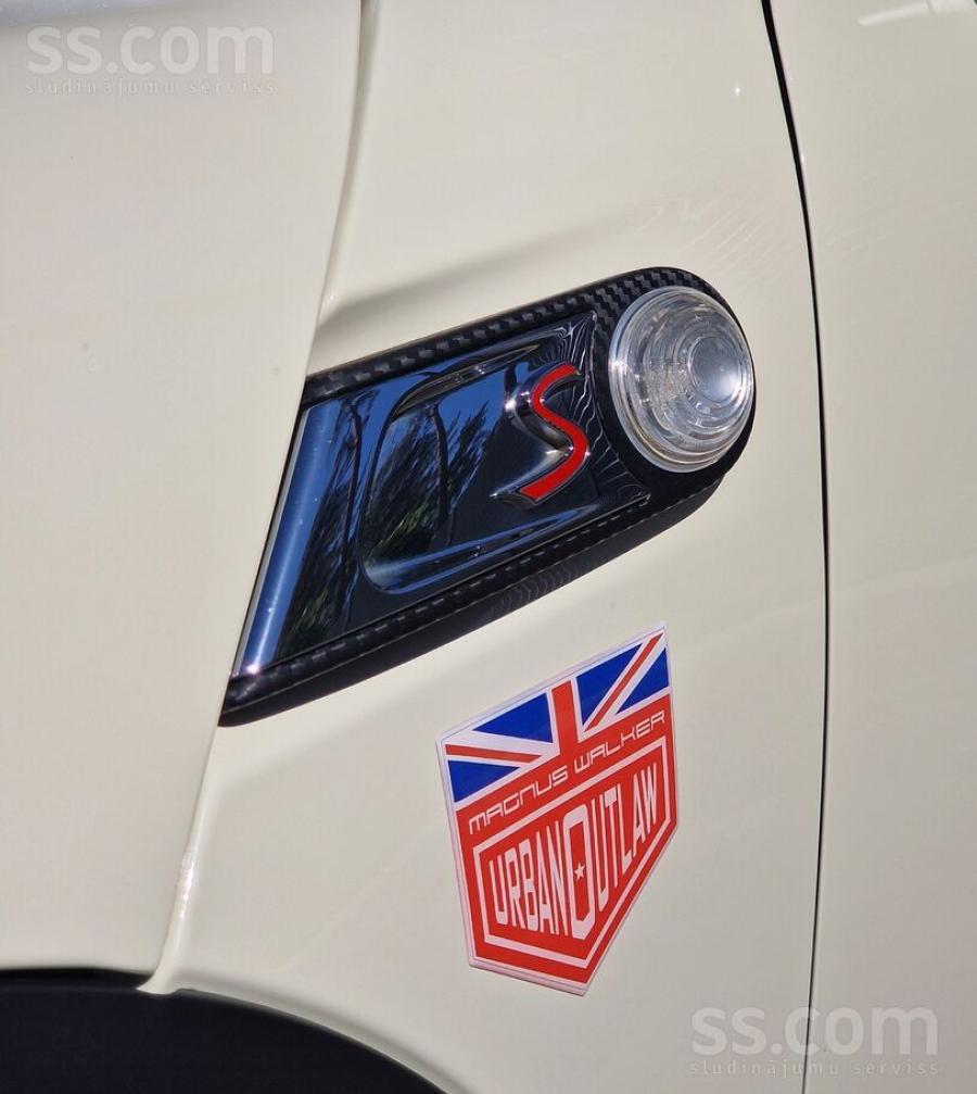 White MINI cooper-s 2012 in Riga, with an engine capacity of 2.00 L and mileage of 247 thousand km for 5700 €, photo 5 on AUTOMOTO.COM.LV