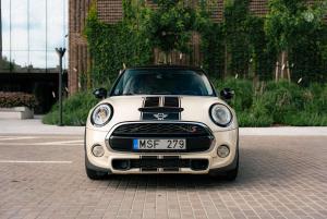 White MINI cooper-s 2014 in Vilnius, with an engine capacity of 2.00 L and mileage of 190 thousand km for 8990 €, photo 3 on AUTOMOTO.COM.LV