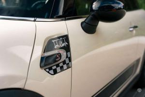 White MINI cooper-s 2014 in Vilnius, with an engine capacity of 2.00 L and mileage of 190 thousand km for 8990 €, photo 7 on AUTOMOTO.COM.LV