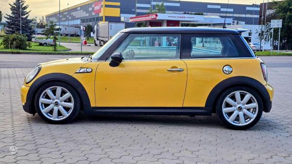 Dzeltens MINI cooper-s 2006 Viļņa, ar dzinēja tilpumu 1.60 L un nobraukumu 252 tūkst. km par 900 €, foto 7 vietnē AUTOMOTO.COM.LV