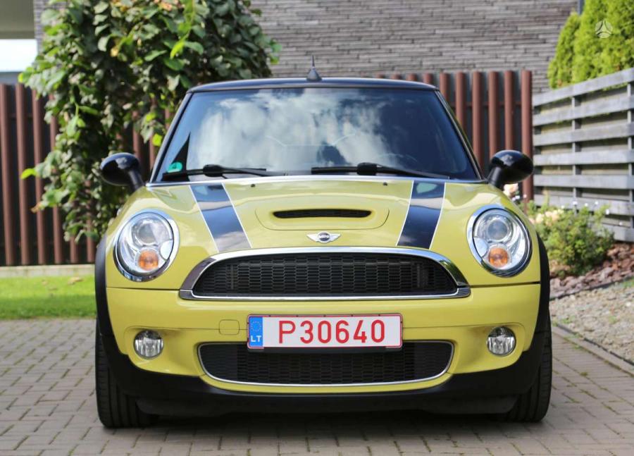 Dzeltens MINI cooper-s 2009 Viļņa, ar dzinēja tilpumu 1.60 L un nobraukumu 127 tūkst. km par 4999 €, foto 6 vietnē AUTOMOTO.COM.LV
