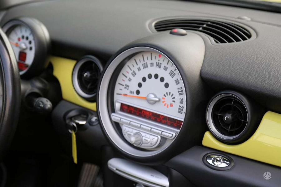 Dzeltens MINI cooper-s 2009 Viļņa, ar dzinēja tilpumu 1.60 L un nobraukumu 127 tūkst. km par 4999 €, foto 12 vietnē AUTOMOTO.COM.LV