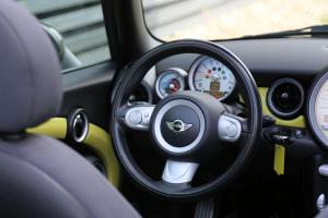 Dzeltens MINI cooper-s 2009 Viļņa, ar dzinēja tilpumu 1.60 L un nobraukumu 127 tūkst. km par 4999 €, foto 29 vietnē AUTOMOTO.COM.LV