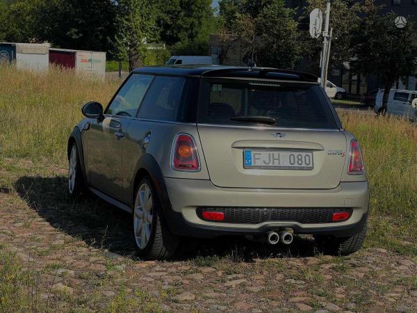 Dzeltens MINI cooper-s 2011 Viļņa, ar dzinēja tilpumu 1.60 L un nobraukumu 151 tūkst. km par 3500 €, foto 4 vietnē AUTOMOTO.COM.LV