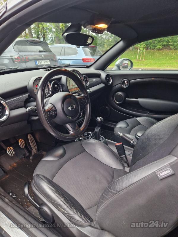 Черный Мини Cooper SD 2012 в Тарту, объемом двигателя 2.00 л и пробегом 184 тыс. км за 4800 €, фото 7 на AUTOMOTO.COM.LV