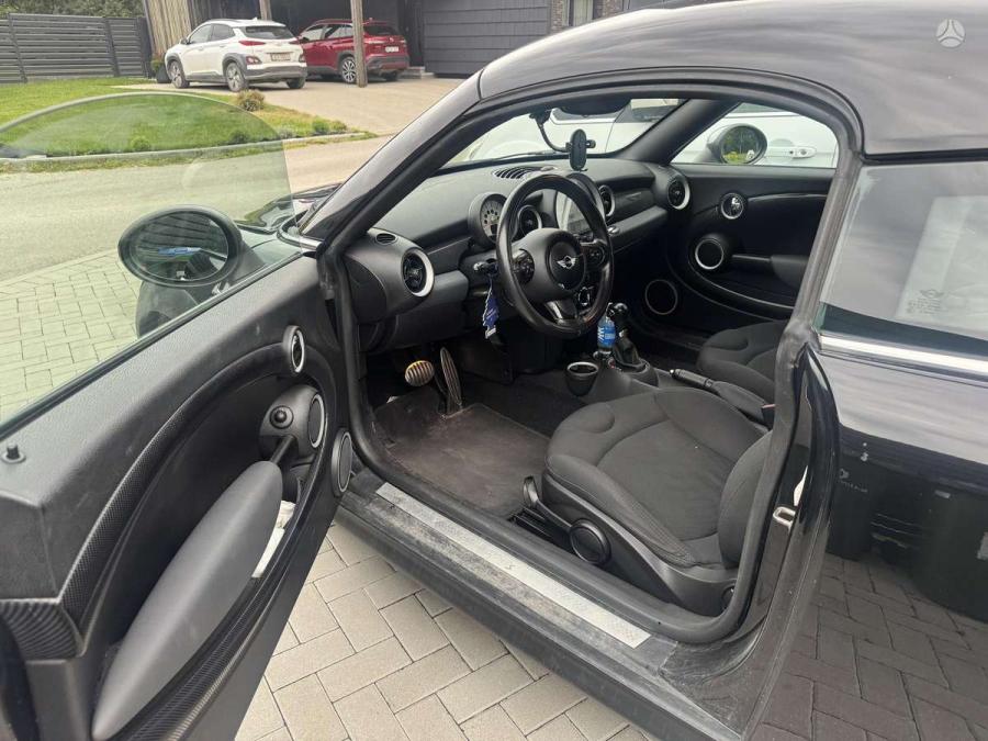 Melns MINI Cooper SD 2013 Kauņa, ar dzinēja tilpumu 2.00 L un nobraukumu 149 tūkst. km par 6500 €, foto 7 vietnē AUTOMOTO.COM.LV