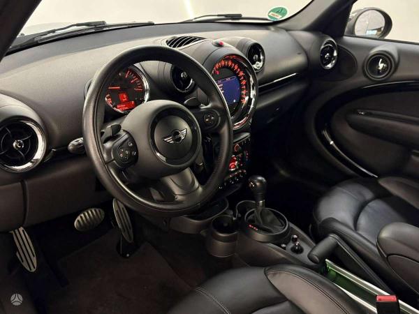 Black MINI Cooper SD 2016 in Marijampole, with an engine capacity of 2.00 L and mileage of 211 thousand km for 10750 €, photo 2 on AUTOMOTO.COM.LV