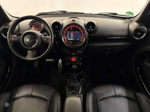 Black MINI Cooper SD 2016 in Marijampole, with an engine capacity of 2.00 L and mileage of 211 thousand km for 10750 €, photo 9 on AUTOMOTO.COM.LV