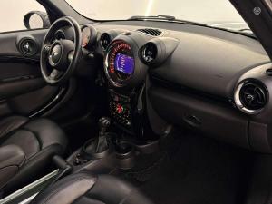 Black MINI Cooper SD 2016 in Marijampole, with an engine capacity of 2.00 L and mileage of 211 thousand km for 10750 €, photo 13 on AUTOMOTO.COM.LV