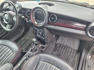 Melns MINI Cooper SD 2011 Marijampole, ar dzinēja tilpumu 2.00 L un nobraukumu 212 tūkst. km par 5500 €, foto 15 vietnē AUTOMOTO.COM.LV