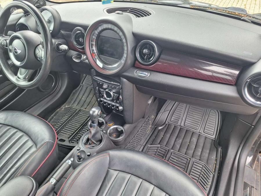 Melns MINI Cooper SD 2011 Marijampole, ar dzinēja tilpumu 2.00 L un nobraukumu 212 tūkst. km par 5500 €, foto 15 vietnē AUTOMOTO.COM.LV