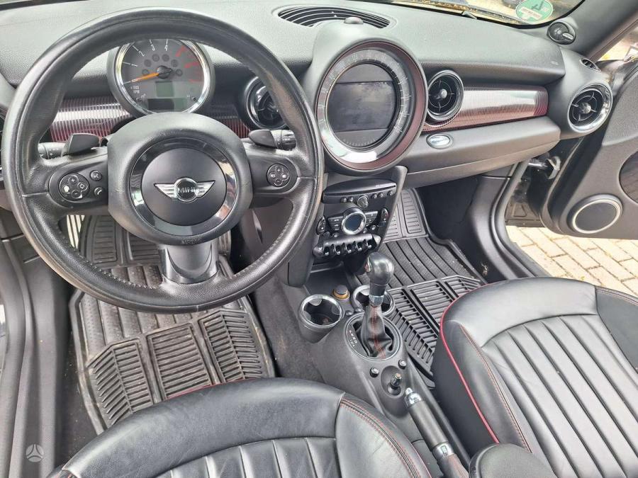 Melns MINI Cooper SD 2011 Marijampole, ar dzinēja tilpumu 2.00 L un nobraukumu 212 tūkst. km par 5500 €, foto 18 vietnē AUTOMOTO.COM.LV