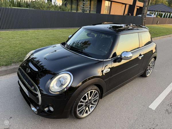 Black MINI Cooper SD 2015 in Taurage, with an engine capacity of 2.00 L and mileage of 311 thousand km for 7900 €, photo 2 on AUTOMOTO.COM.LV