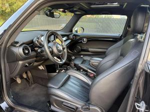 Черный Мини Cooper SD 2015 в Таураге, объемом двигателя 2.00 л и пробегом 311 тыс. км за 7900 €, фото 14 на AUTOMOTO.COM.LV