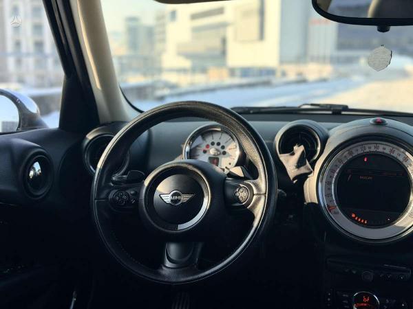 Blue MINI Cooper SD 2013 in Vilnius, with an engine capacity of 2.00 L and mileage of 198 thousand km for 6600 €, photo 9 on AUTOMOTO.COM.LV