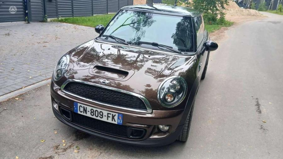 Brūns MINI Cooper SD 2012 Viļņa, ar dzinēja tilpumu 2.00 L un nobraukumu 196 tūkst. km par 5500 €, foto 3 vietnē AUTOMOTO.COM.LV