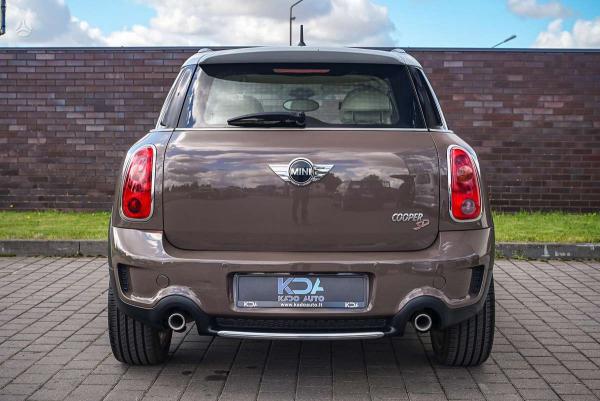 Brūns MINI Cooper SD 2012 Marijampole, ar dzinēja tilpumu 2.00 L un nobraukumu 169 tūkst. km par 6750 €, foto 7 vietnē AUTOMOTO.COM.LV