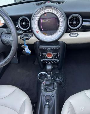 Green MINI Cooper SD 2012 in Vilnius, with an engine capacity of 2.00 L and mileage of 185 thousand km for 7500 €, photo 17 on AUTOMOTO.COM.LV