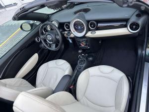 Zaļš MINI Cooper SD 2012 Viļņa, ar dzinēja tilpumu 2.00 L un nobraukumu 185 tūkst. km par 7000 €, foto 17 vietnē AUTOMOTO.COM.LV