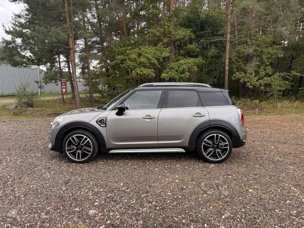 Grey MINI Cooper SD 2017 in Jonava, with an engine capacity of 2.00 L and mileage of 281 thousand km for 14500 €, photo 8 on AUTOMOTO.COM.LV