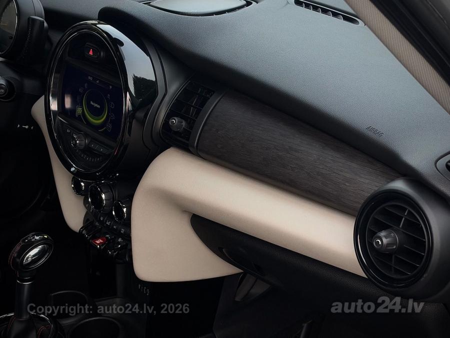 Pelēks MINI Cooper SD 2015 Tallina, ar dzinēja tilpumu 2.00 L un nobraukumu 107 tūkst. km par 12800 €, foto 20 vietnē AUTOMOTO.COM.LV