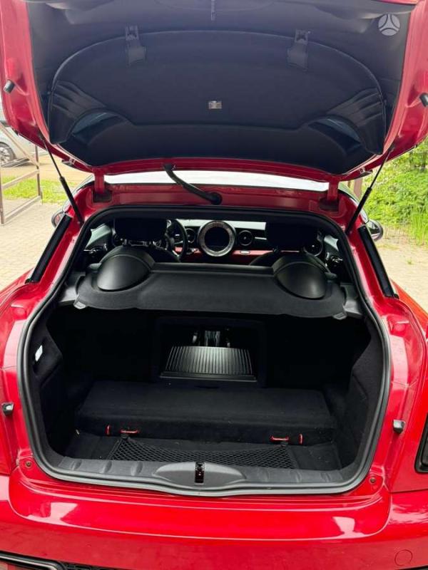 Red MINI Cooper SD 2012 in Kaunas, with an engine capacity of 2.00 L and mileage of 243 thousand km for 7999 €, photo 5 on AUTOMOTO.COM.LV