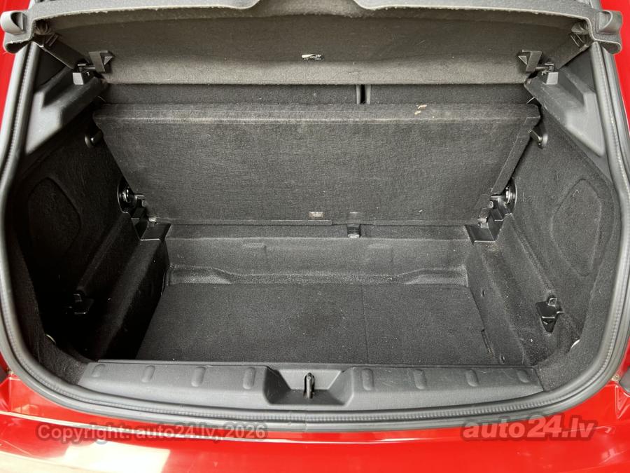 Sarkans MINI Cooper SD 2015 Tallina, ar dzinēja tilpumu 2.00 L un nobraukumu 179 tūkst. km par 15000 €, foto 31 vietnē AUTOMOTO.COM.LV