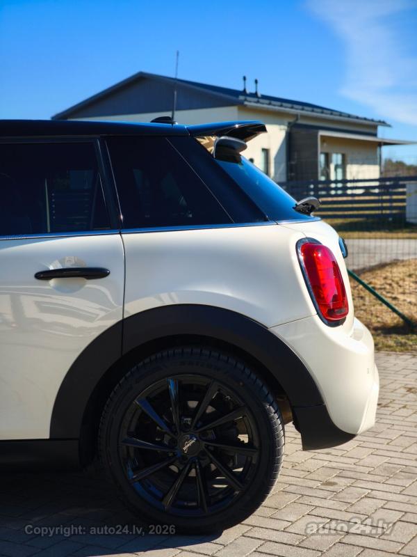 Balts MINI Cooper SD 2017 Tallina, ar dzinēja tilpumu 2.00 L un nobraukumu 180 tūkst. km par 13990 €, foto 11 vietnē AUTOMOTO.COM.LV
