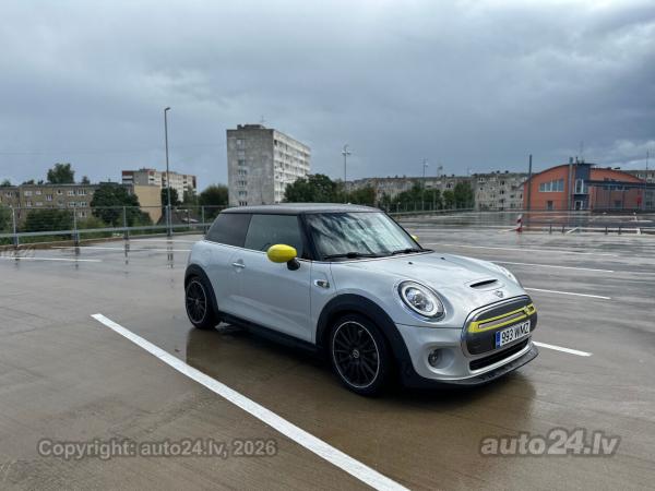 Grey MINI Cooper SE 2019 in Tallinn, with an engine capacity of 0.00 L and mileage of 51 thousand km for 17500 €, photo 3 on AUTOMOTO.COM.LV