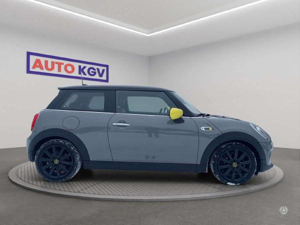 Grey MINI Cooper SE 2020 in Vilnius, with an engine capacity of 0.00 L and mileage of 48 thousand km for 18499 €, photo 5 on AUTOMOTO.COM.LV