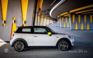 Pelēks MINI Cooper SE 2020 Pērnava, ar dzinēja tilpumu 0.00 L un nobraukumu 64 tūkst. km par 18500 €, foto 3 vietnē AUTOMOTO.COM.LV