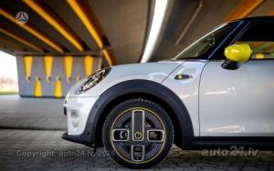 Pelēks MINI Cooper SE 2020 Pērnava, ar dzinēja tilpumu 0.00 L un nobraukumu 64 tūkst. km par 18500 €, foto 4 vietnē AUTOMOTO.COM.LV