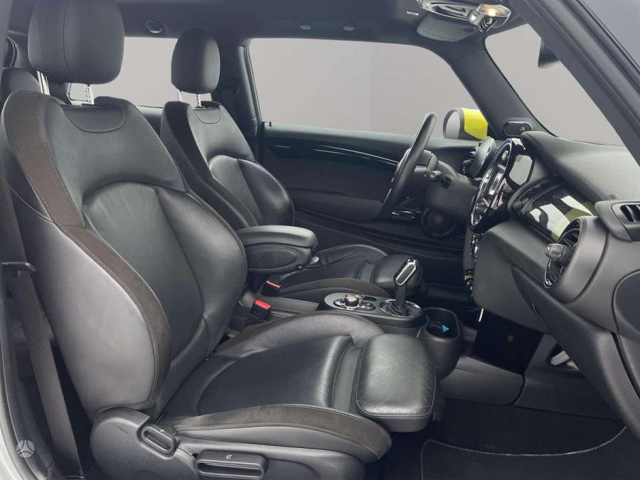 Pelēks MINI Cooper SE 2020 Viļņa, ar dzinēja tilpumu 0.00 L un nobraukumu 48 tūkst. km par 16499 €, foto 8 vietnē AUTOMOTO.COM.LV
