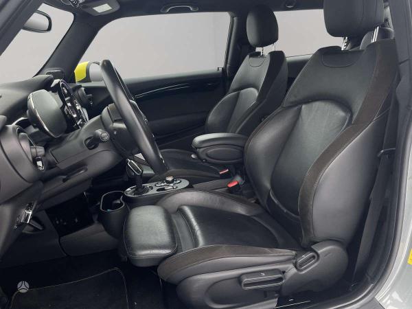 Grey MINI Cooper SE 2020 in Vilnius, with an engine capacity of 0.00 L and mileage of 48 thousand km for 16499 €, photo 9 on AUTOMOTO.COM.LV