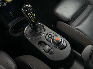 Pelēks MINI Cooper SE 2020 Viļņa, ar dzinēja tilpumu 0.00 L un nobraukumu 48 tūkst. km par 16499 €, foto 15 vietnē AUTOMOTO.COM.LV