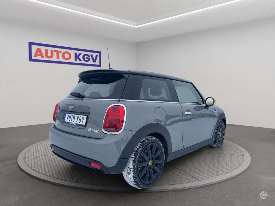 Pelēks MINI Cooper SE 2020 Viļņa, ar dzinēja tilpumu 0.00 L un nobraukumu 48 tūkst. km par 16499 €, foto 5 vietnē AUTOMOTO.COM.LV