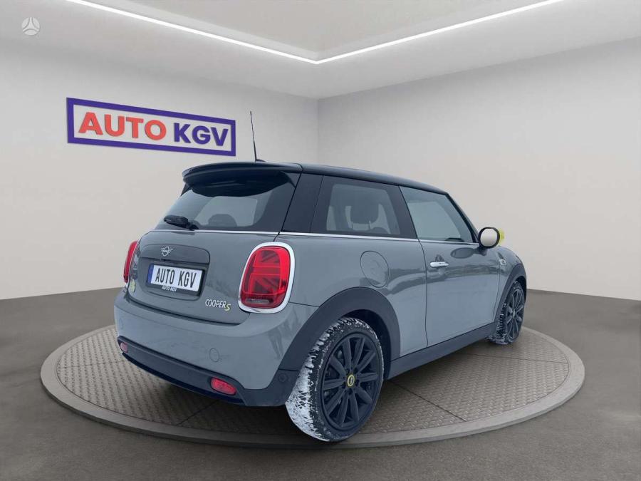 Pelēks MINI Cooper SE 2020 Viļņa, ar dzinēja tilpumu 0.00 L un nobraukumu 48 tūkst. km par 16499 €, foto 5 vietnē AUTOMOTO.COM.LV