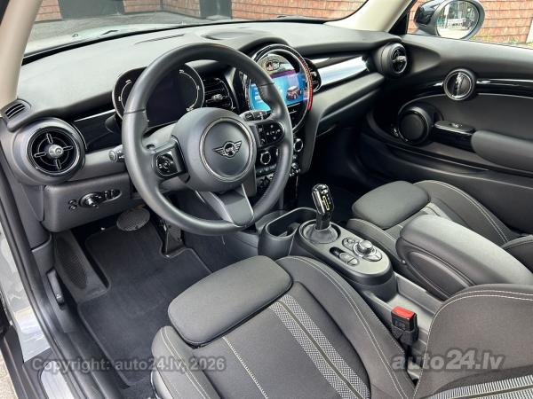 Grey MINI Cooper SE 2022 in Tallinn, with an engine capacity of 0.00 L and mileage of 33 thousand km for 18900 €, photo 7 on AUTOMOTO.COM.LV