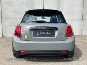 Grey MINI Cooper SE 2022 in Tallinn, with an engine capacity of 0.00 L and mileage of 33 thousand km for 18900 €, photo 6 on AUTOMOTO.COM.LV