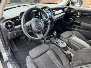 Grey MINI Cooper SE 2022 in Tallinn, with an engine capacity of 0.00 L and mileage of 33 thousand km for 18900 €, photo 8 on AUTOMOTO.COM.LV