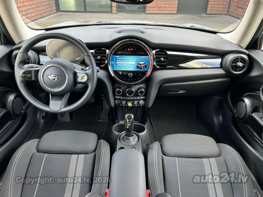 Grey MINI Cooper SE 2022 in Tallinn, with an engine capacity of 0.00 L and mileage of 33 thousand km for 18900 €, photo 16 on AUTOMOTO.COM.LV