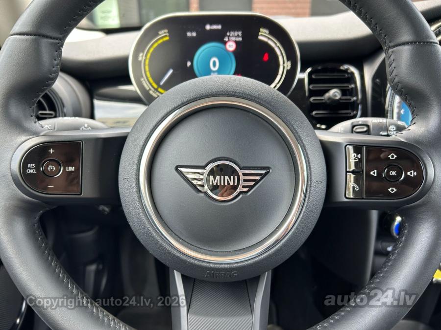 Grey MINI Cooper SE 2022 in Tallinn, with an engine capacity of 0.00 L and mileage of 33 thousand km for 18900 €, photo 18 on AUTOMOTO.COM.LV