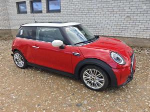 Sarkans MINI Cooper SE 2021 Telšiai, ar dzinēja tilpumu 0.00 L un nobraukumu 28 tūkst. km par 6200 €, foto  vietnē AUTOMOTO.COM.LV